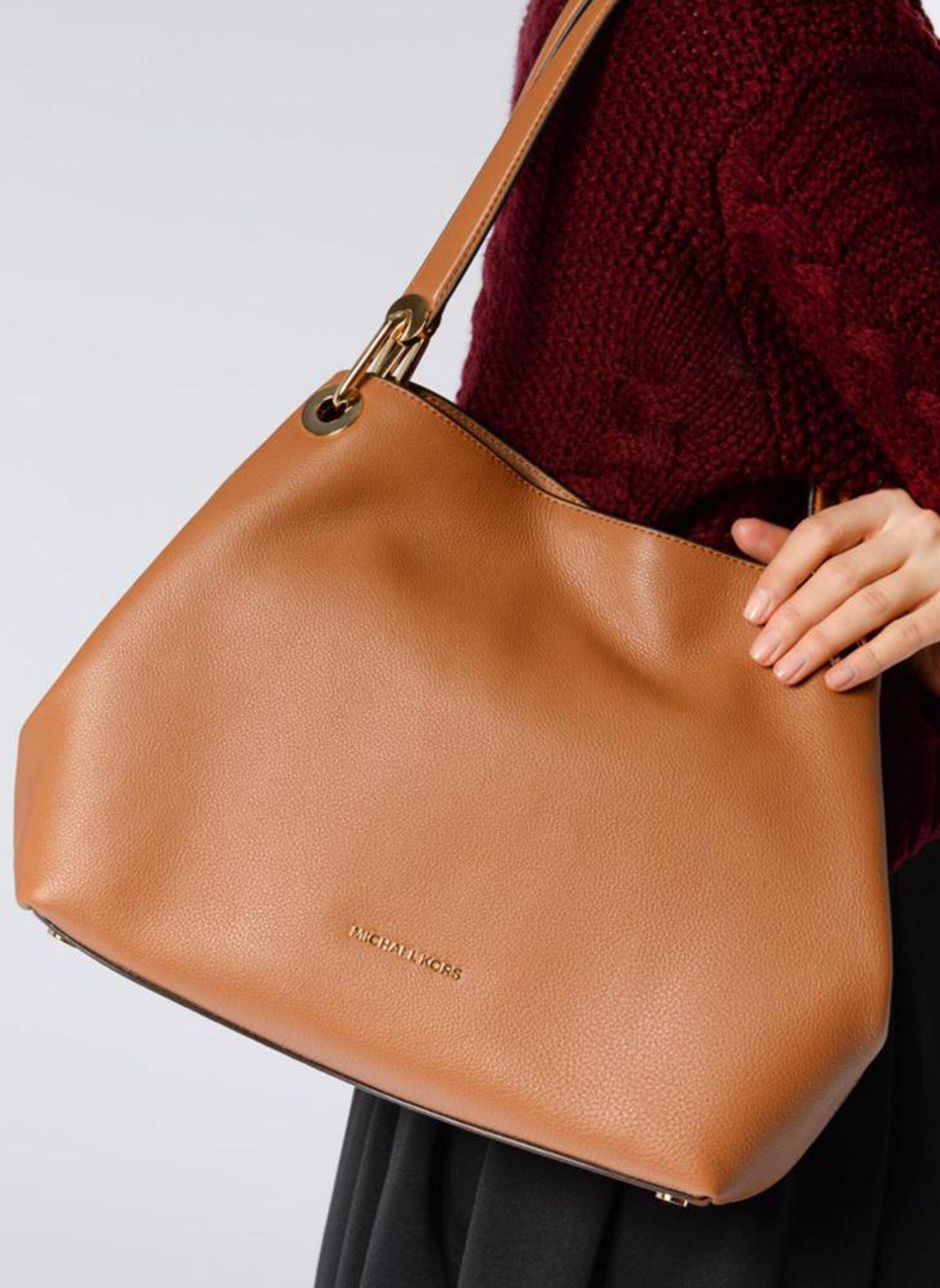 Micheal kors raven store