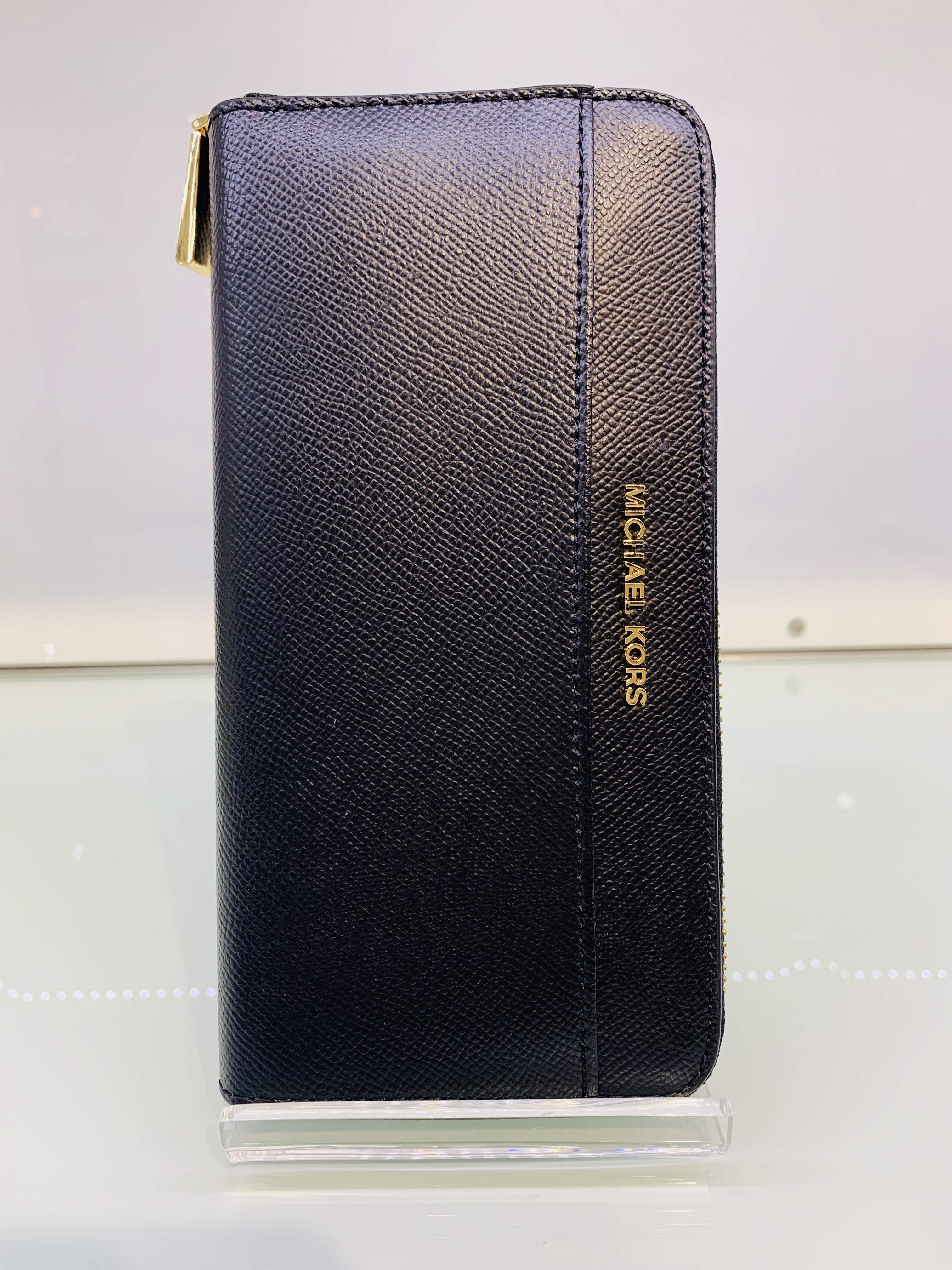 Michael kors pocket store