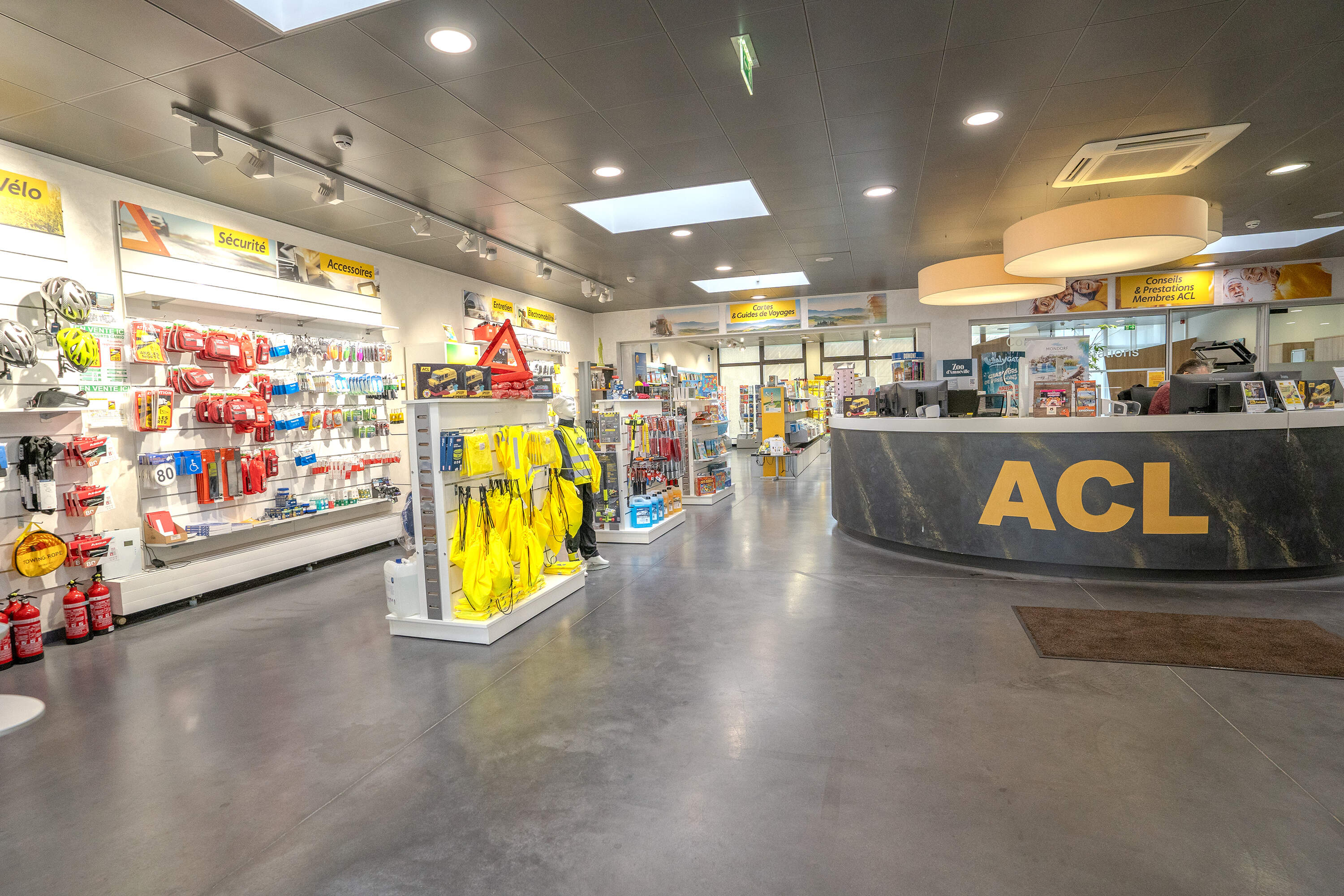 ACL - Automobile Club du Luxembourg - Books in Bertrange